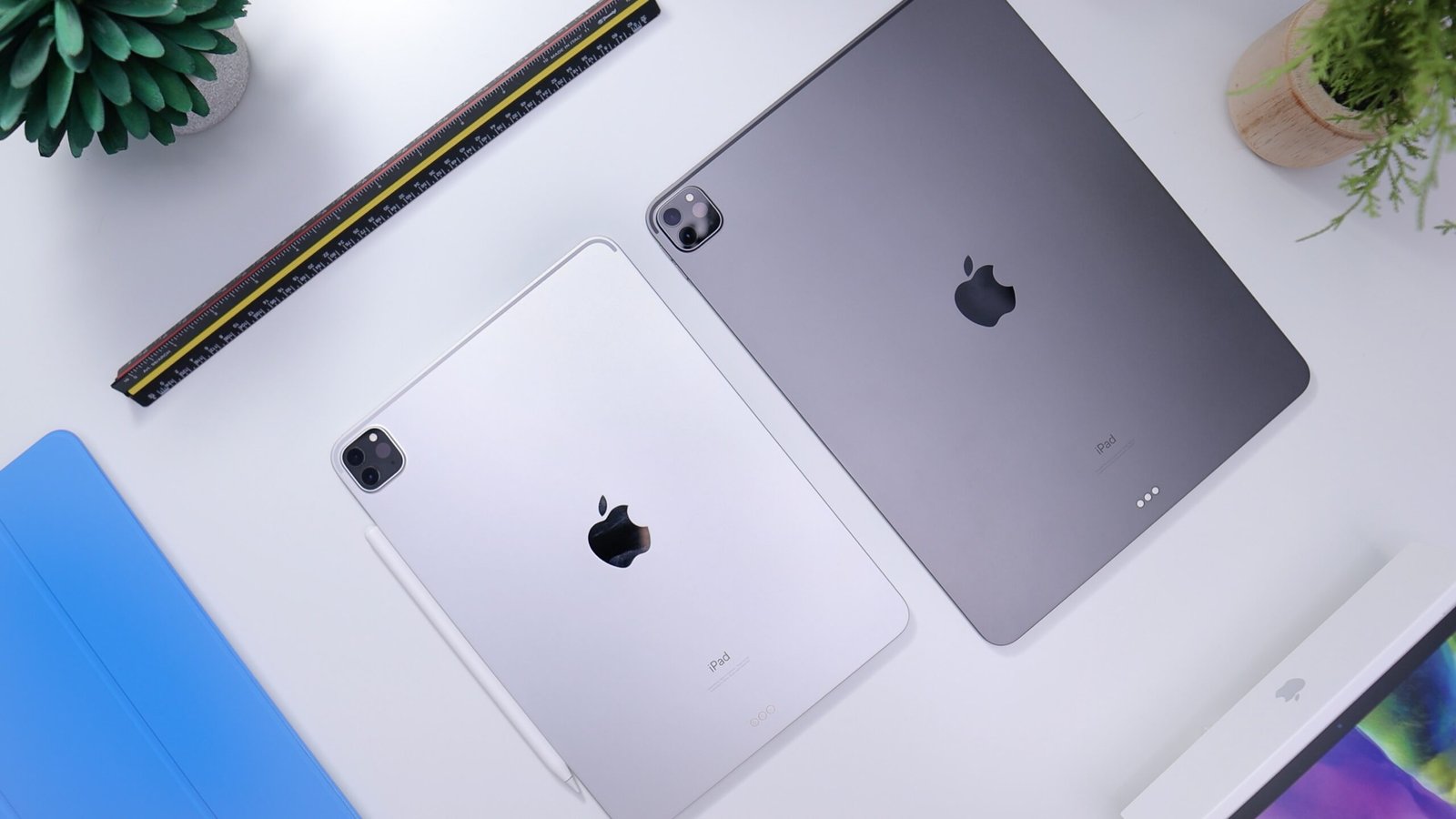 Apple iPad Pro 12.9 Inch vs iPad Pro 11 Inch - A side by side ...